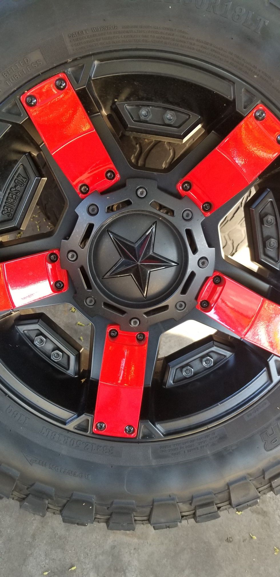 KMC XD ROCKSTAR II 18x9 for Sale in Santa Ana, CA - OfferUp