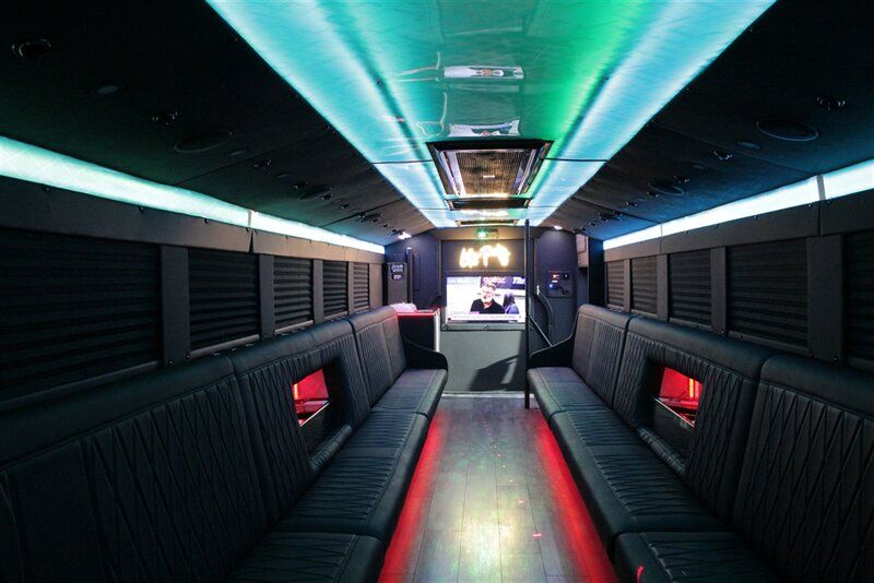 2011 Ford F-750 Straight Frame Bus for Sale in Phoenix, AZ - OfferUp