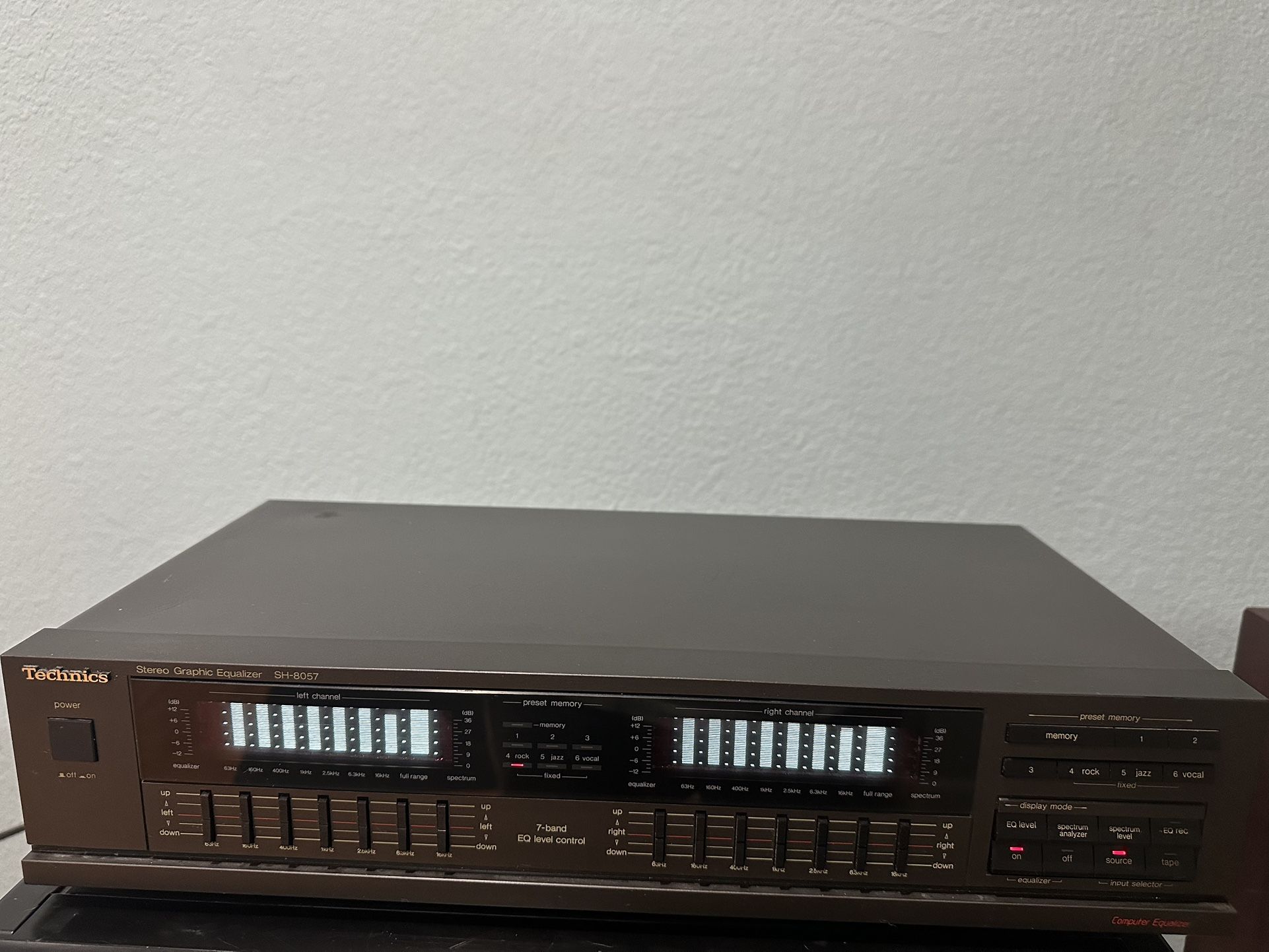 TECHNICS SH-8057 Stereo Graphic Equalizer Programmable Spectrum ...