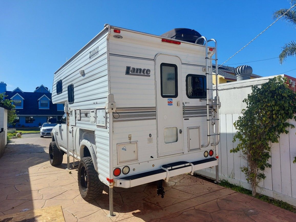 2005 LANCE LITE 845 for Sale in San Diego, CA - OfferUp
