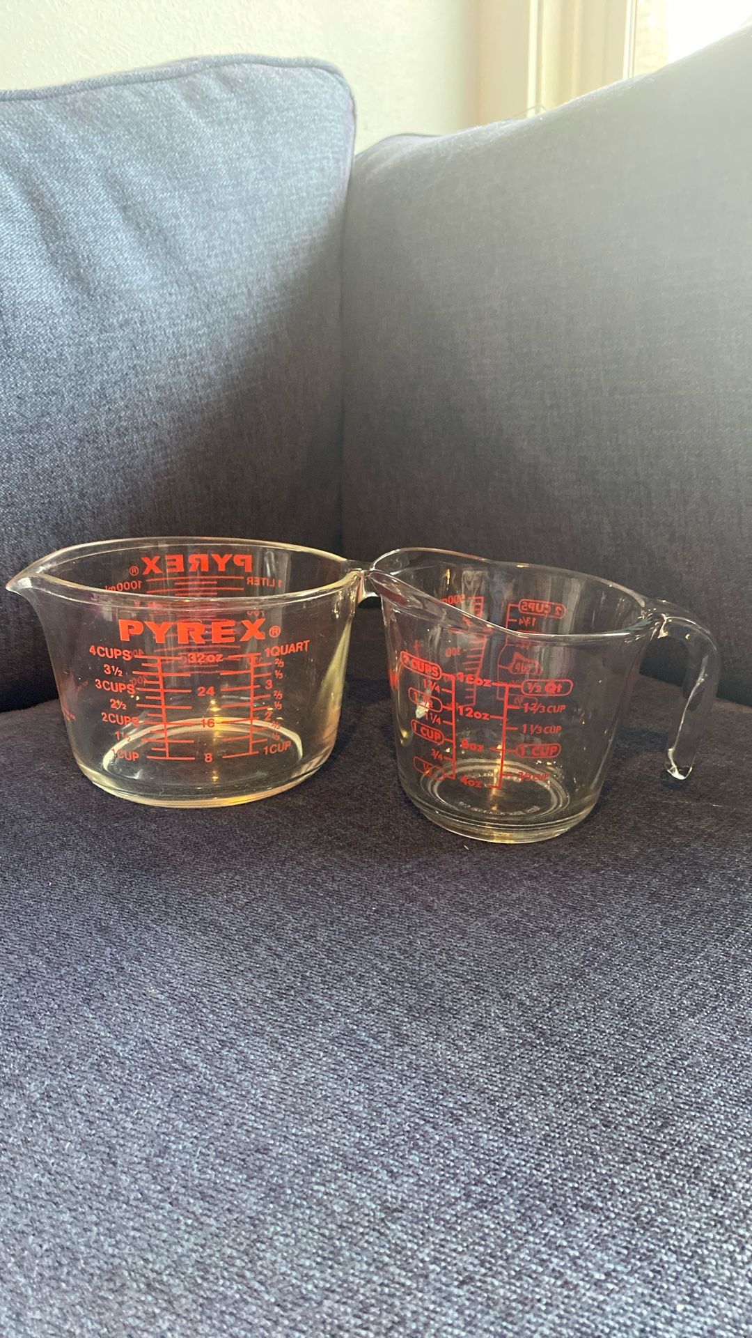Glass Measuring Cup Set Pyrex 4 cup, Anchor 2 cup for Sale in Federal ...