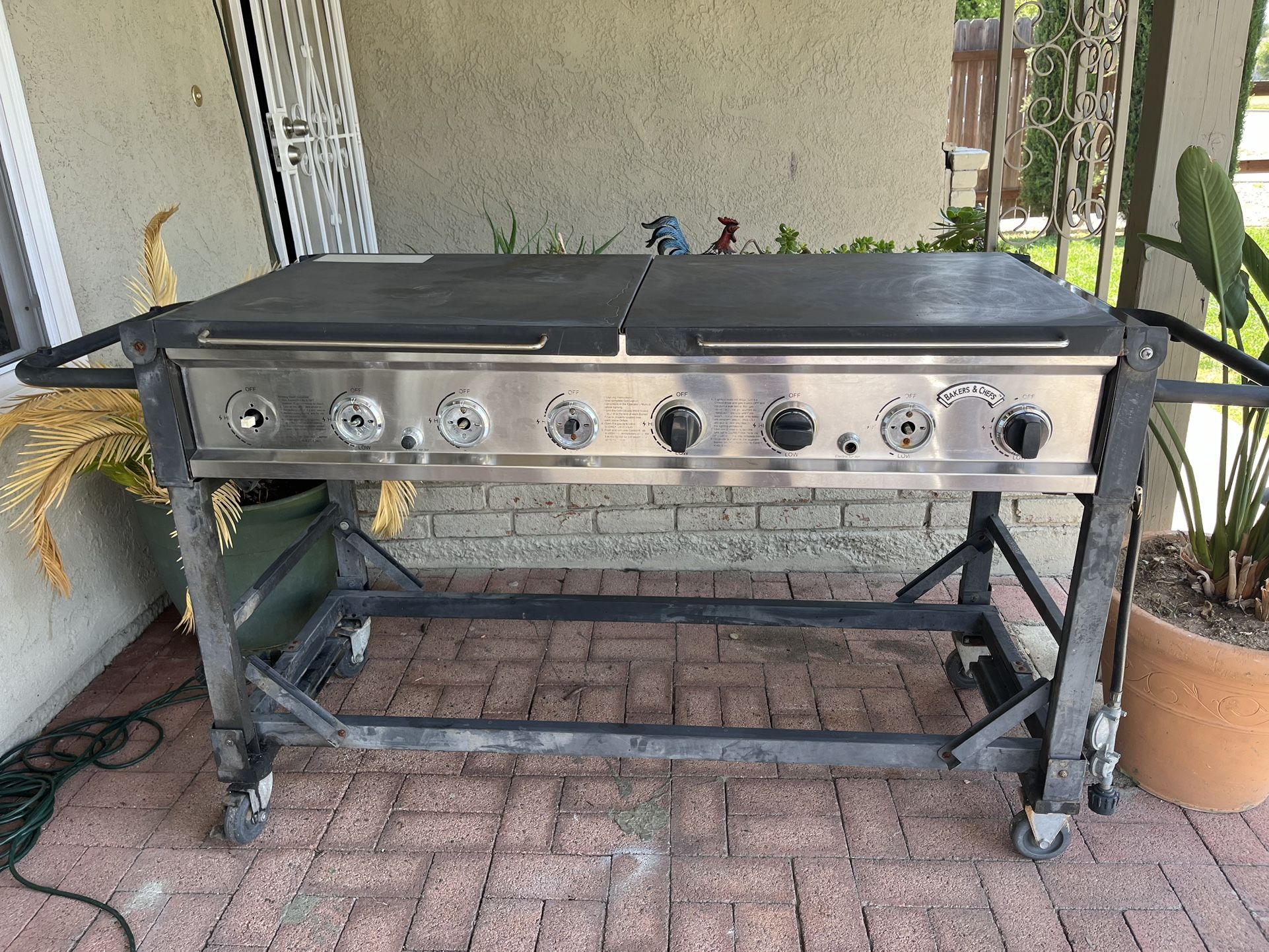 Bakers And Chefs Grill for Sale in Hemet, CA - OfferUp