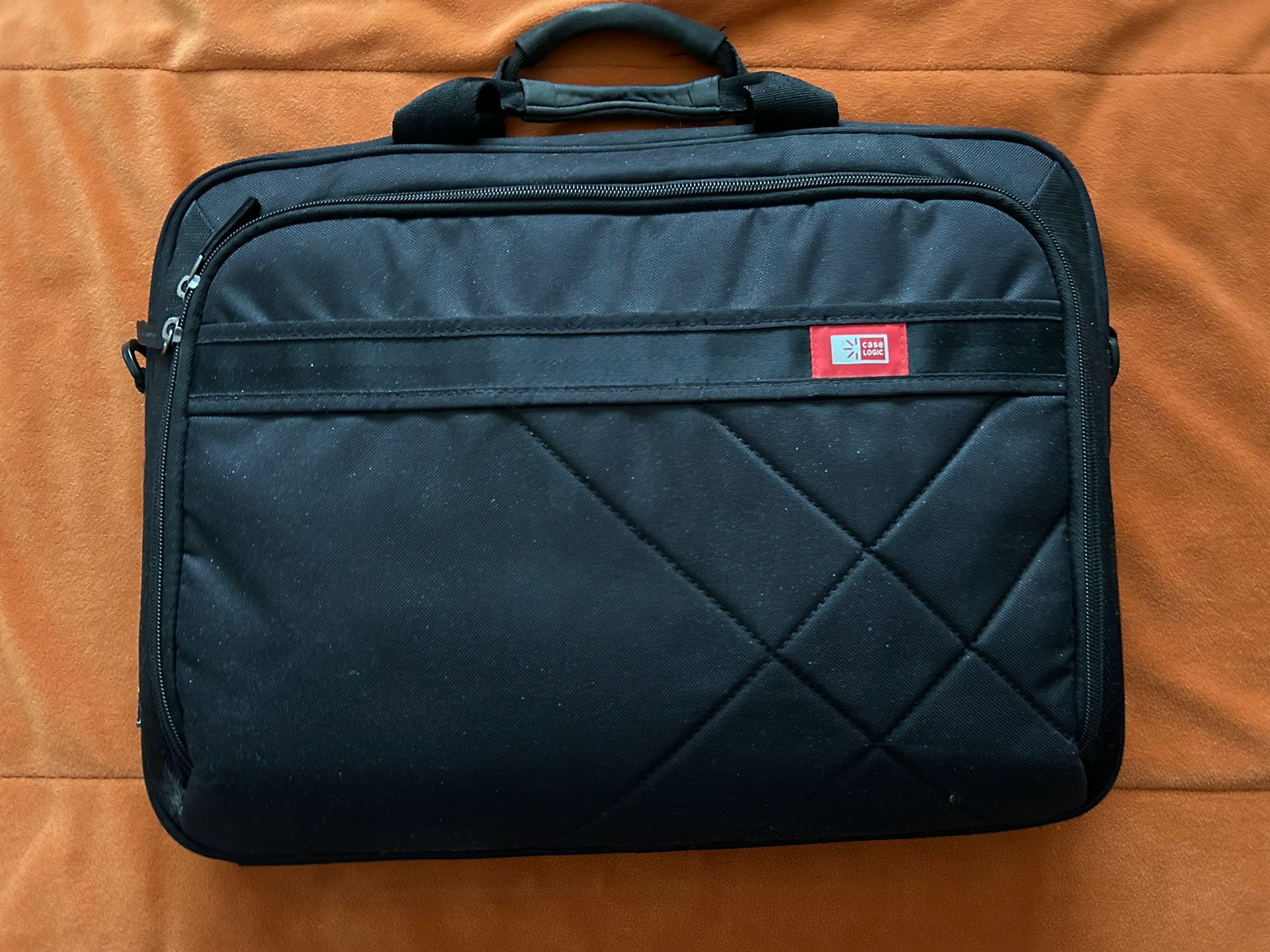 Case Logic 16” Laptop Briefcase for Sale in Irwindale, CA - OfferUp