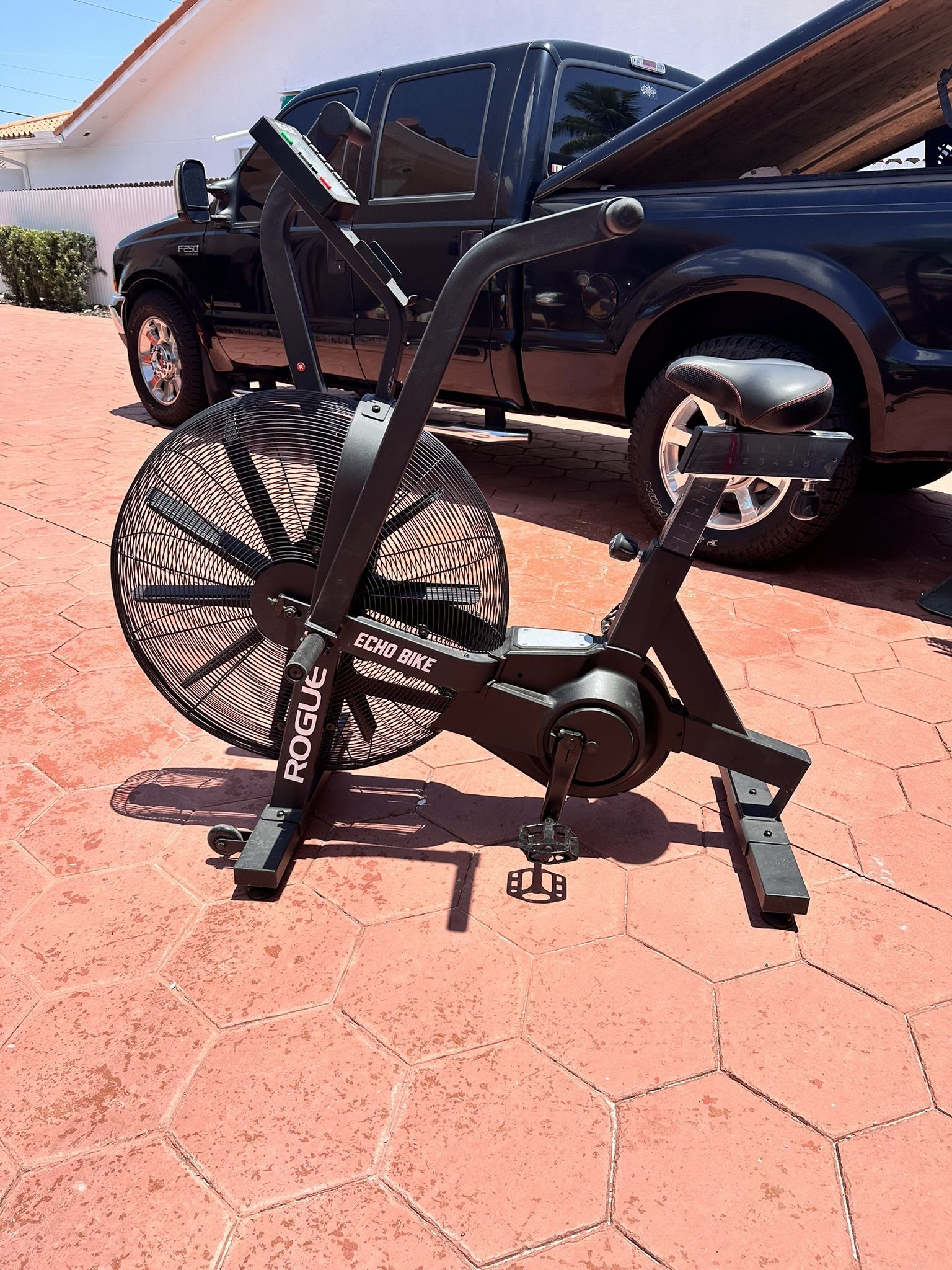 Rogue Echo Bike for Sale in Miami, FL - OfferUp