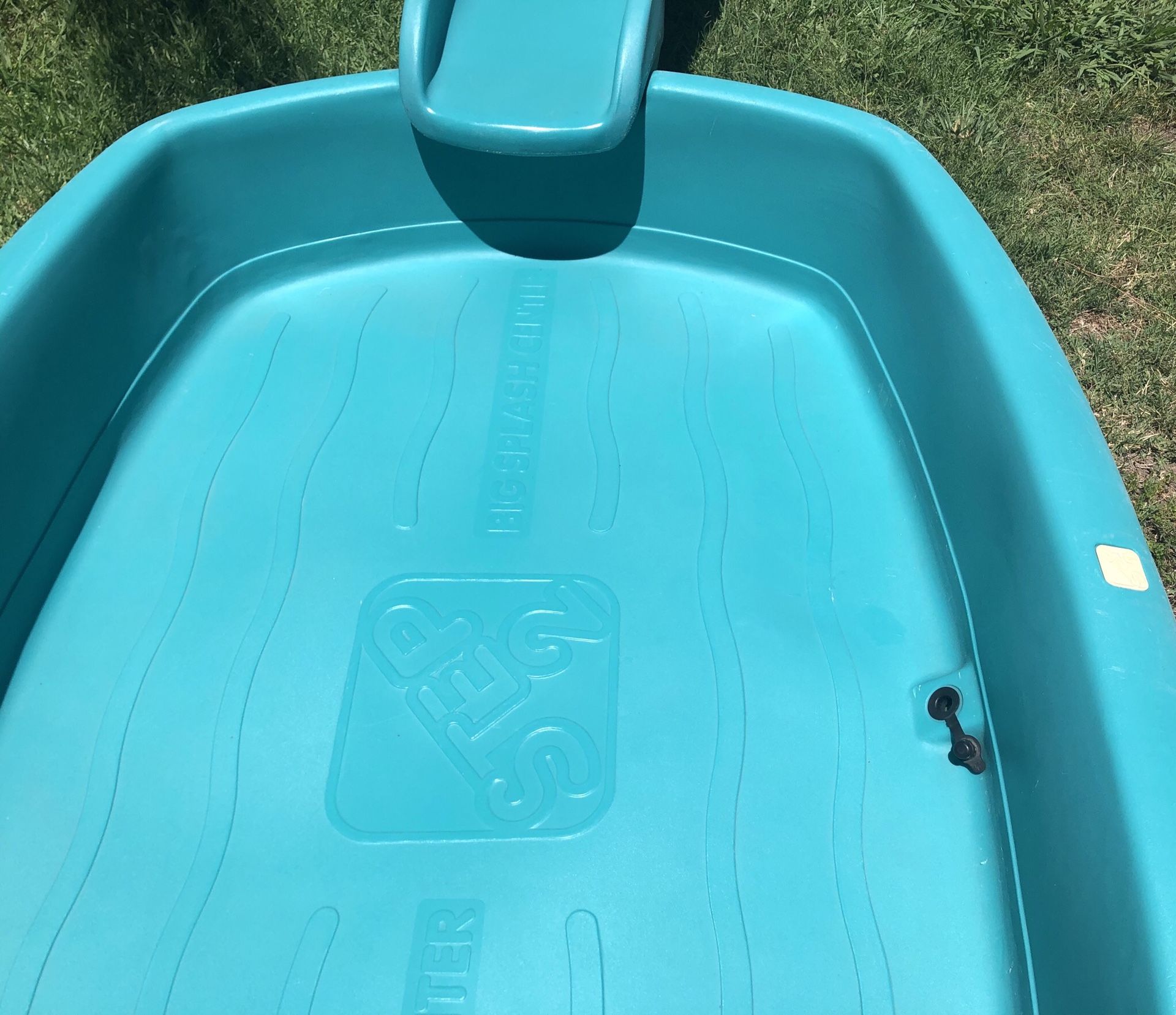Step 2 Big Splash Center Pool with Slide -Hard To Find! for Sale in ...