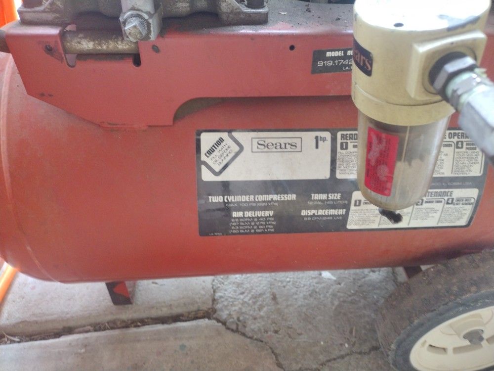 Sears 12 Gallon Air Compressor for Sale in Phoenix, AZ - OfferUp
