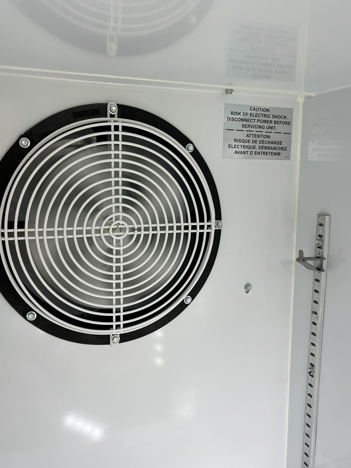 Coke Vending Matching Imvera VR06 for Sale in Marion, TX - OfferUp