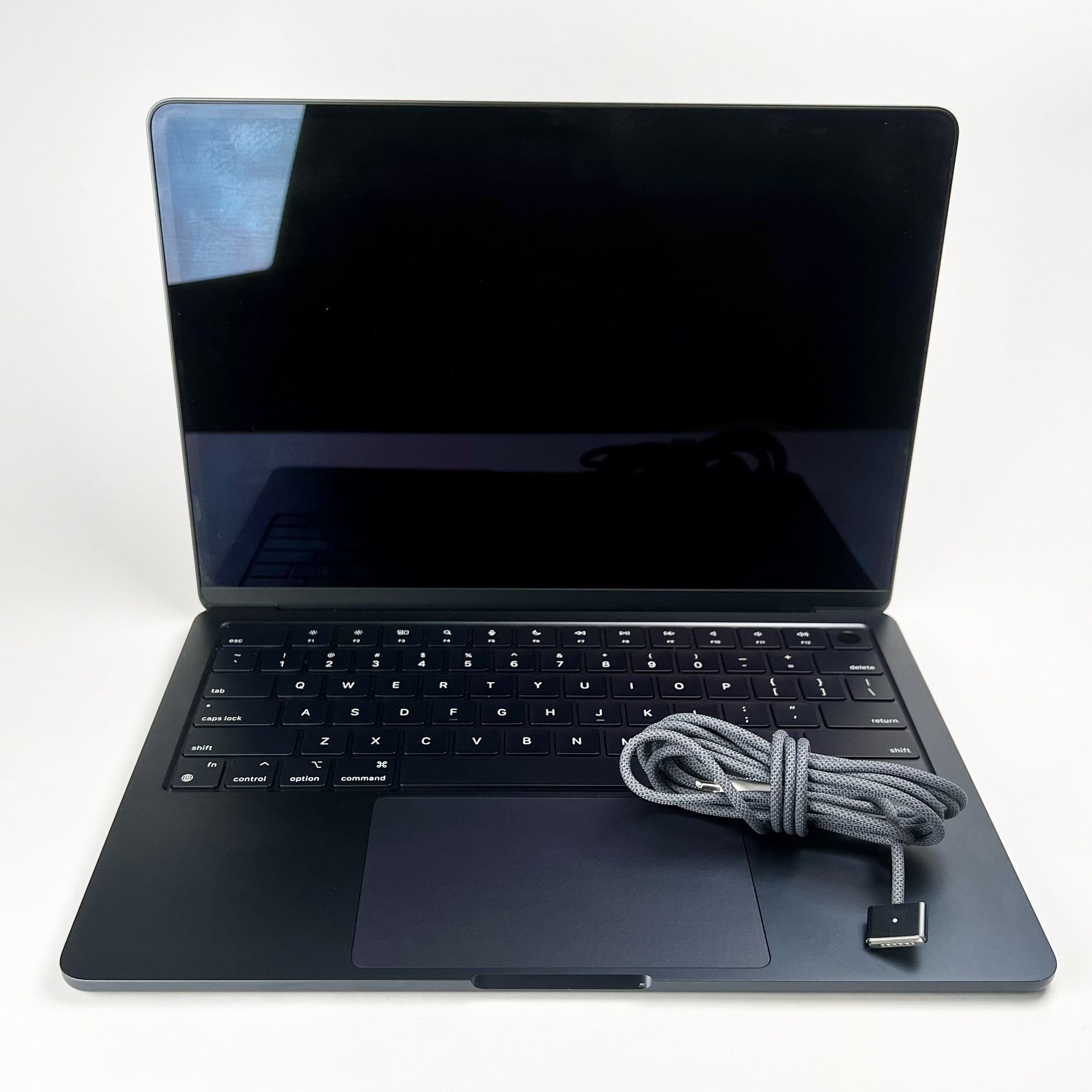 Apple 13" 2024 MacBook Air M3 8GB 256GB Midnight A3113 for Sale in Boca Raton, FL - OfferUp