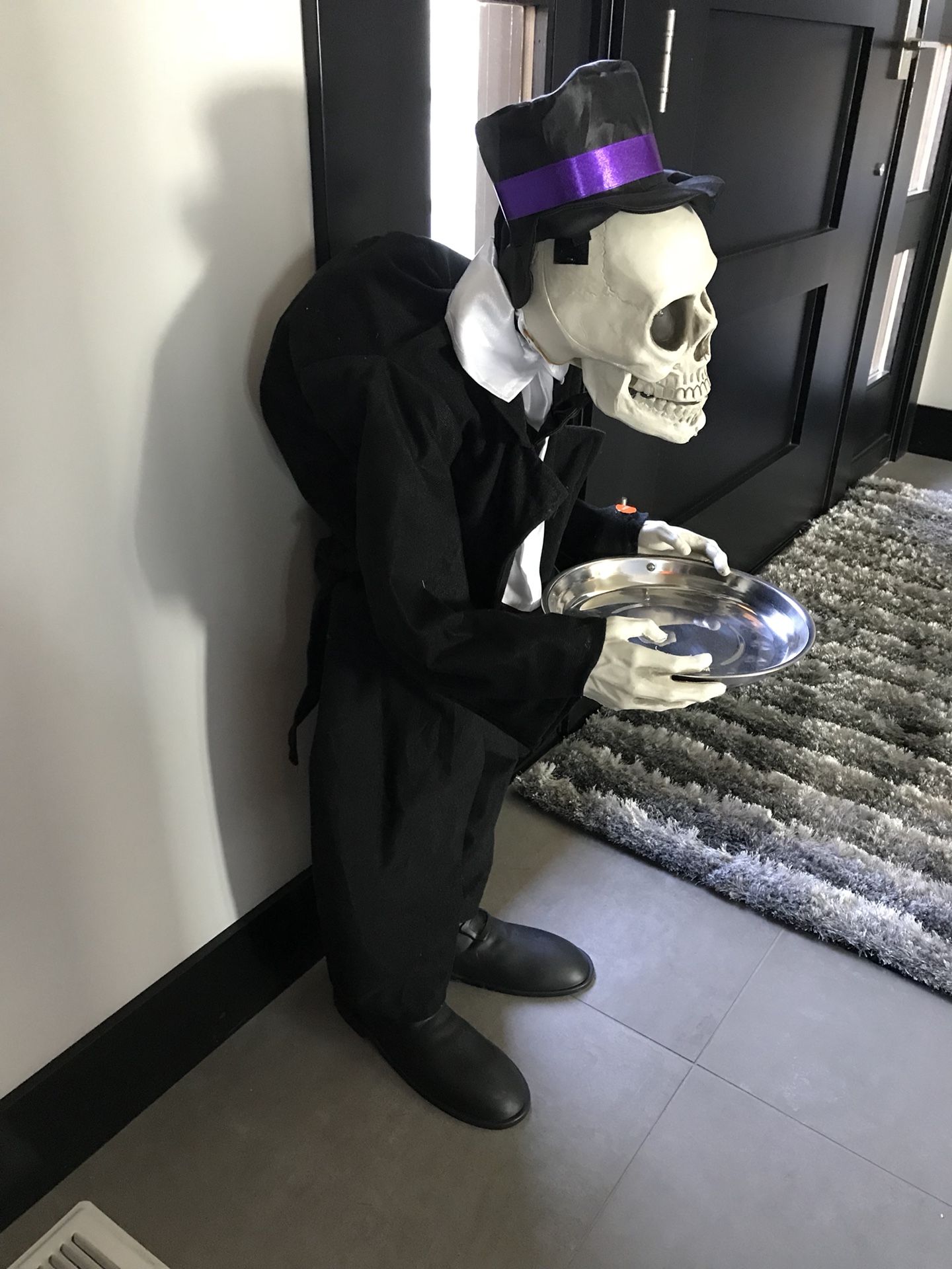 Butler skeleton talking Halloween prop for Sale in Everett, WA - OfferUp