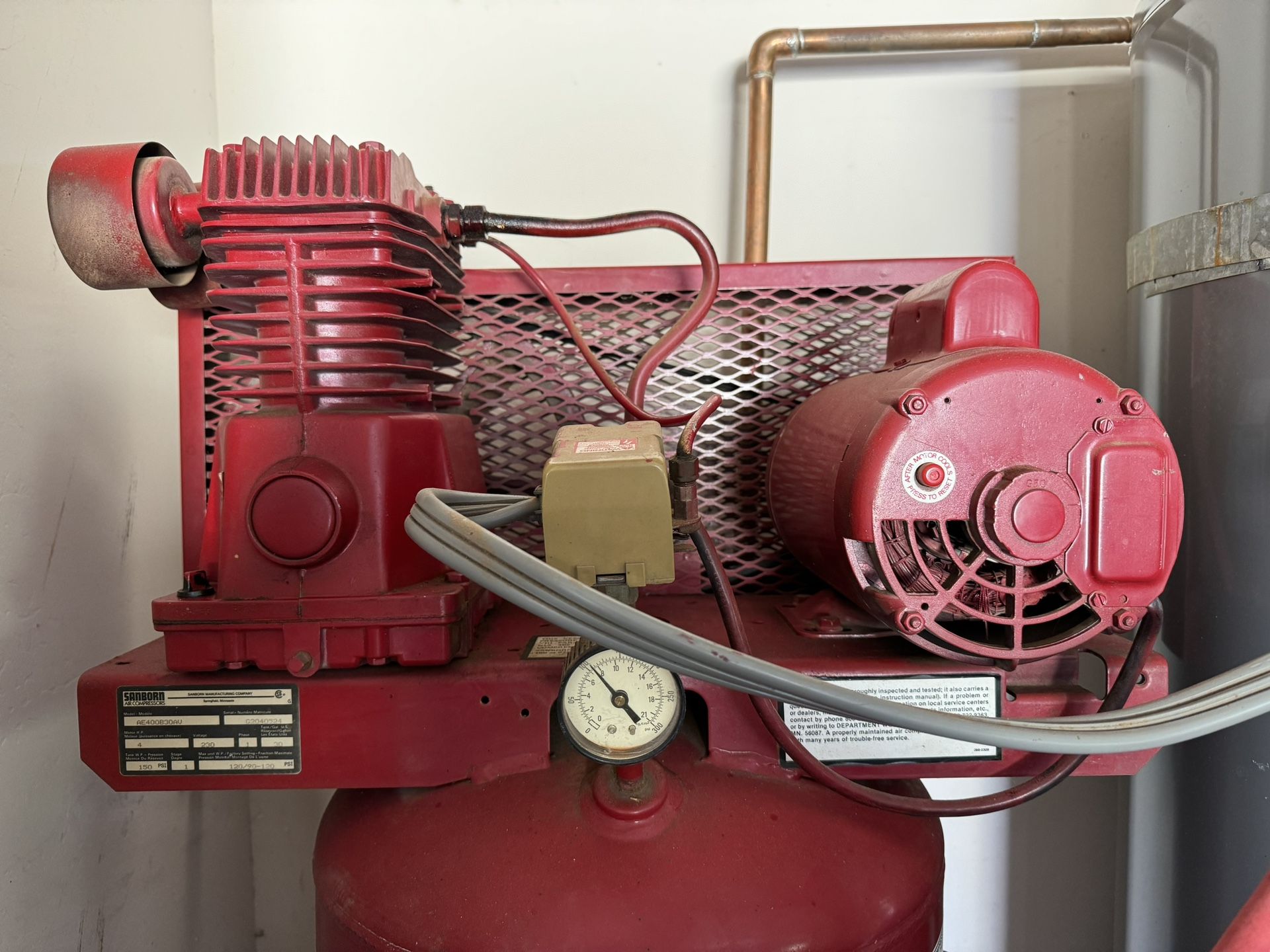 30 Gallon 4 HP Mac Tools Compressor for Sale in Fallbrook, CA - OfferUp