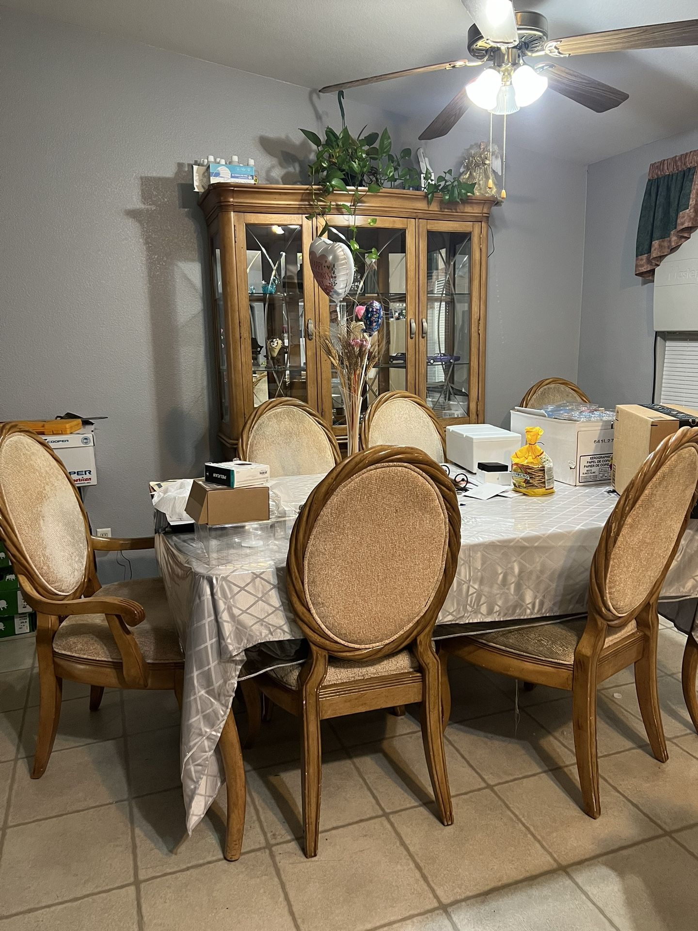 Riverside Dining Room Sets