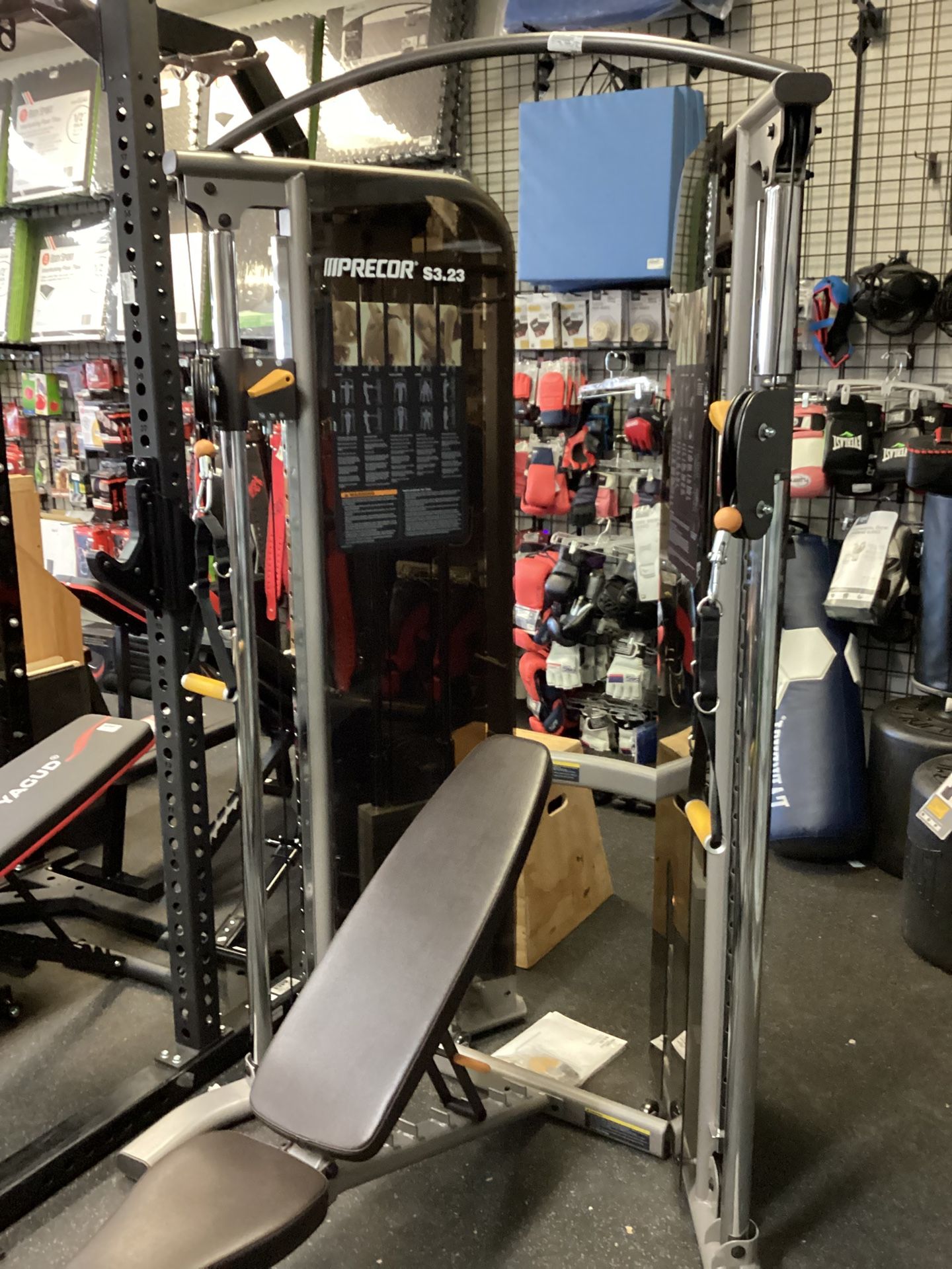 Precor S3.23 Functional Trainer Home Gym With Adjustable Bench Weight ...