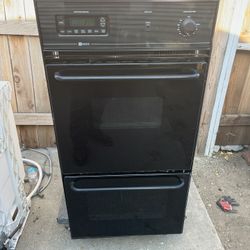 Stove and dishwasher sale store