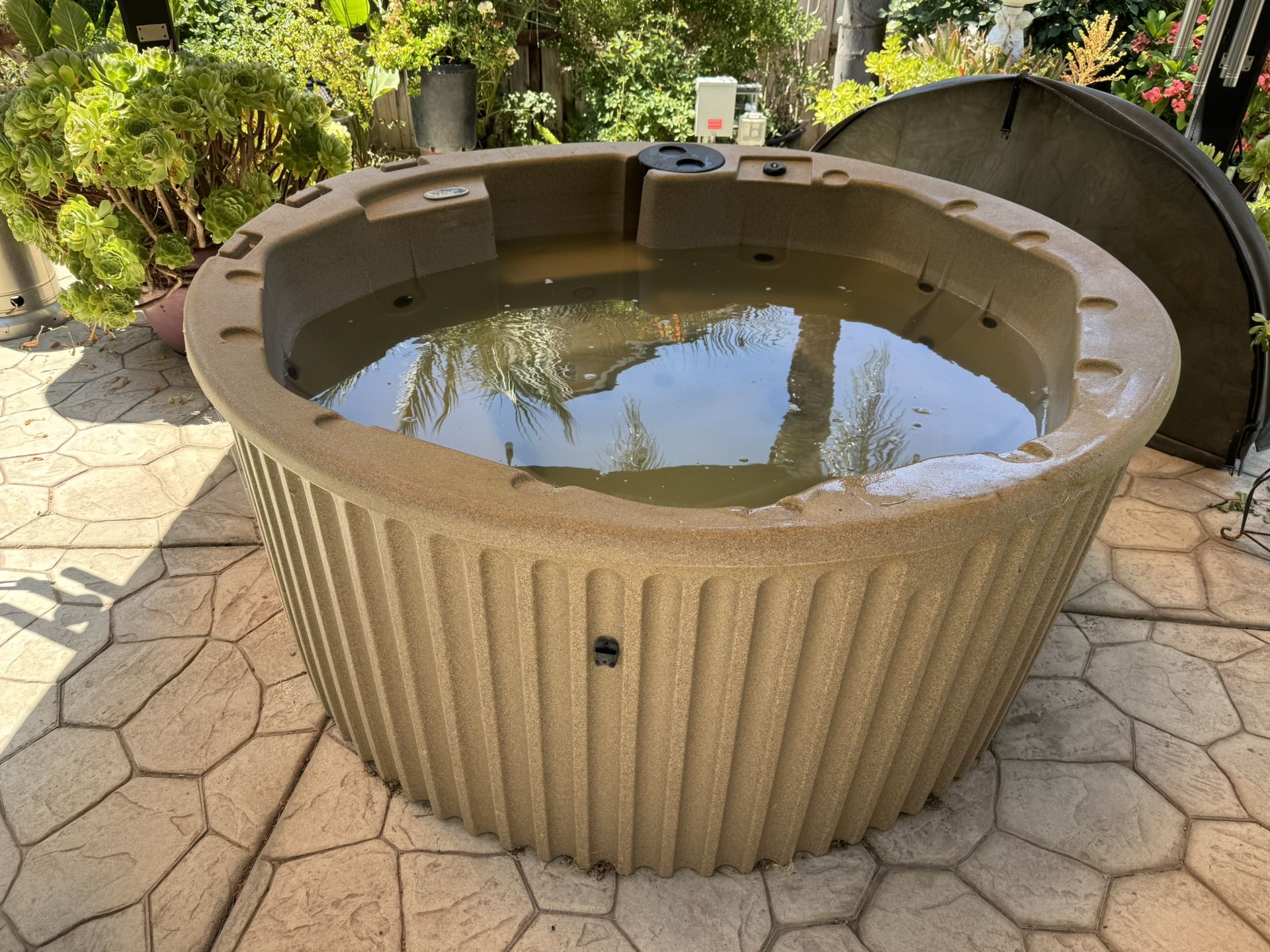 Yacuzzi for Sale in Hemet, CA - OfferUp