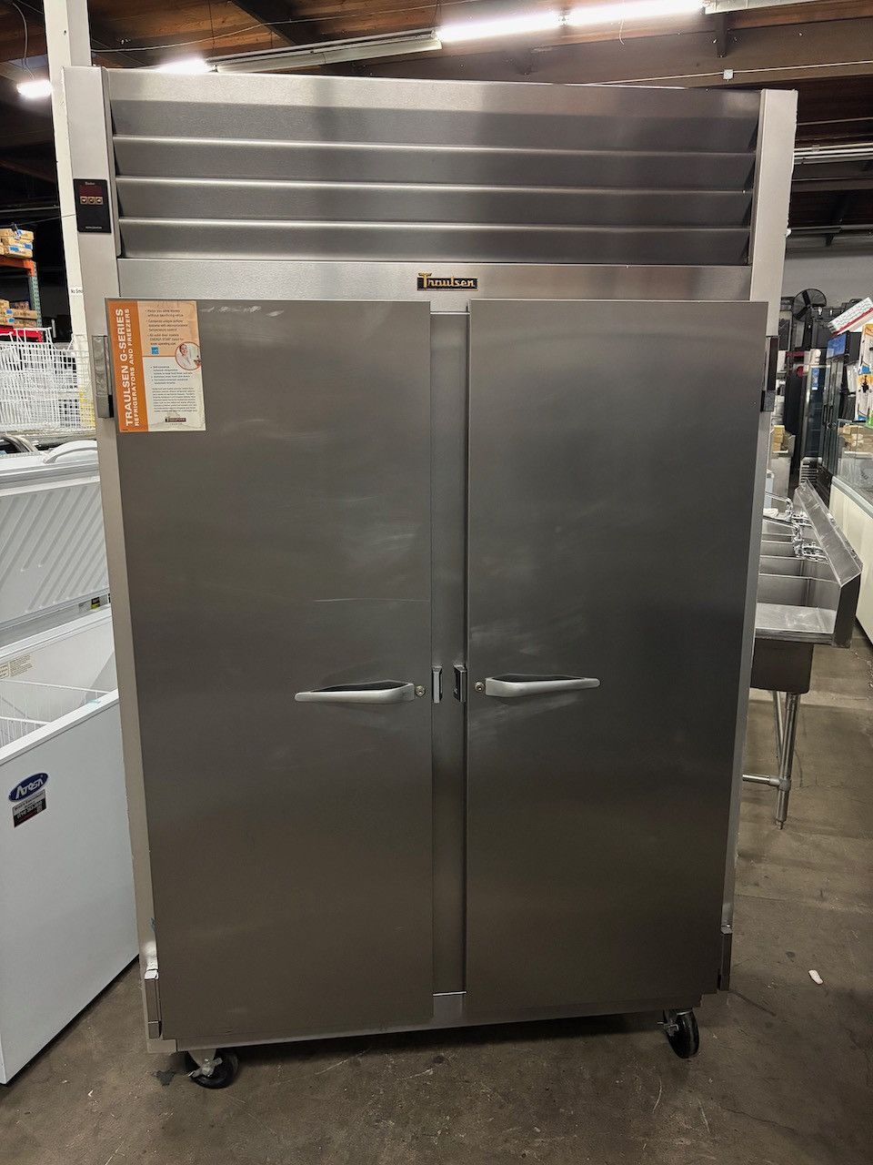 2 Door Refrigerator Traulsen G20010 NSF Stainless Steel Upright reach ...