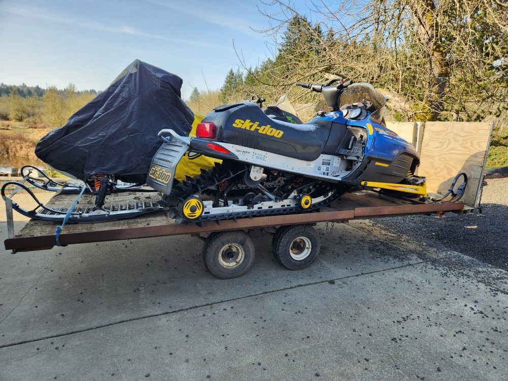 2 Or 3 Place Tilt Ride On/off Snowmobile Trailer for Sale in Centralia ...