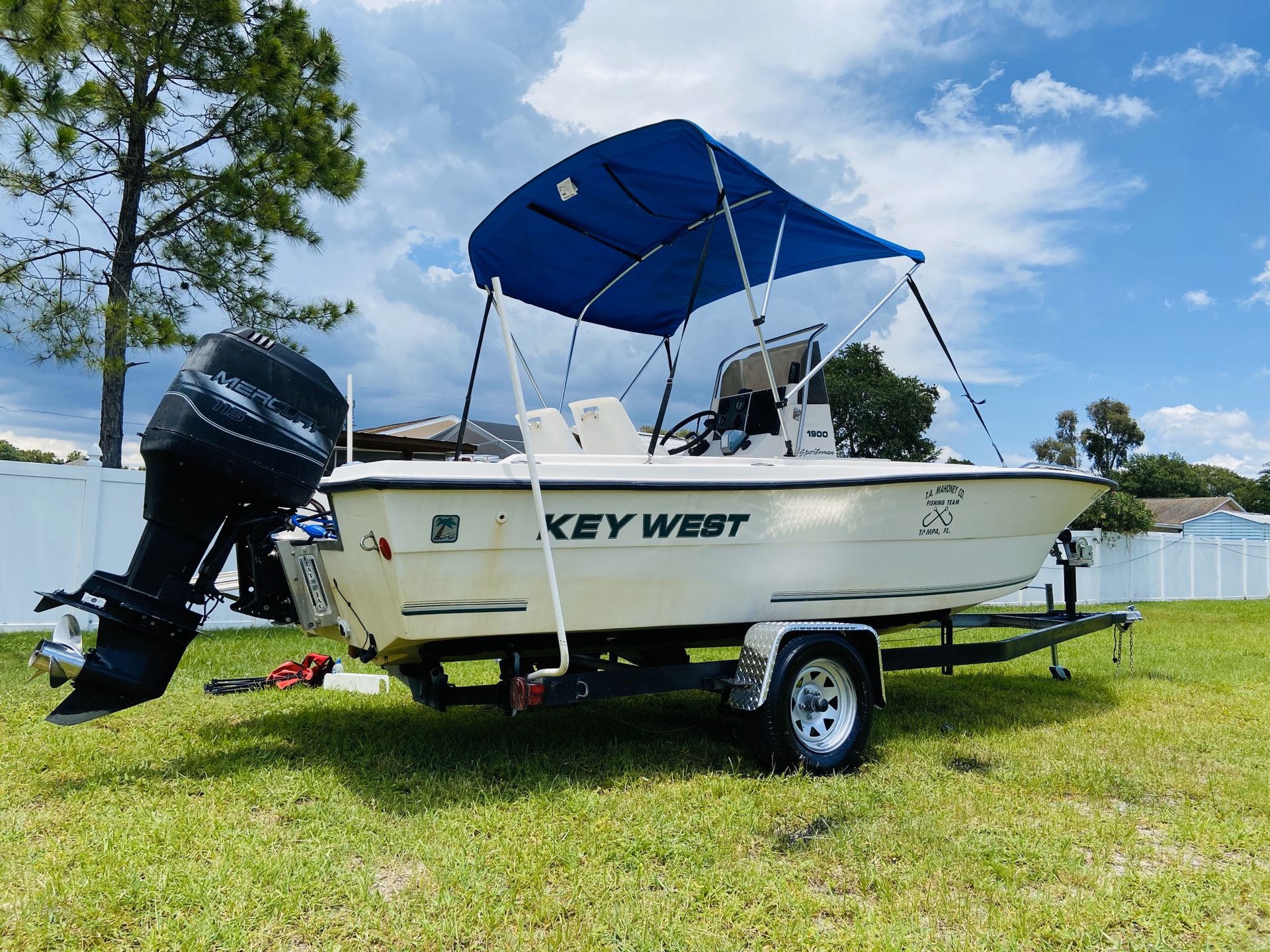 1997 Key west 19ft sportsman with a 115 mercury for Sale in Tampa, FL ...