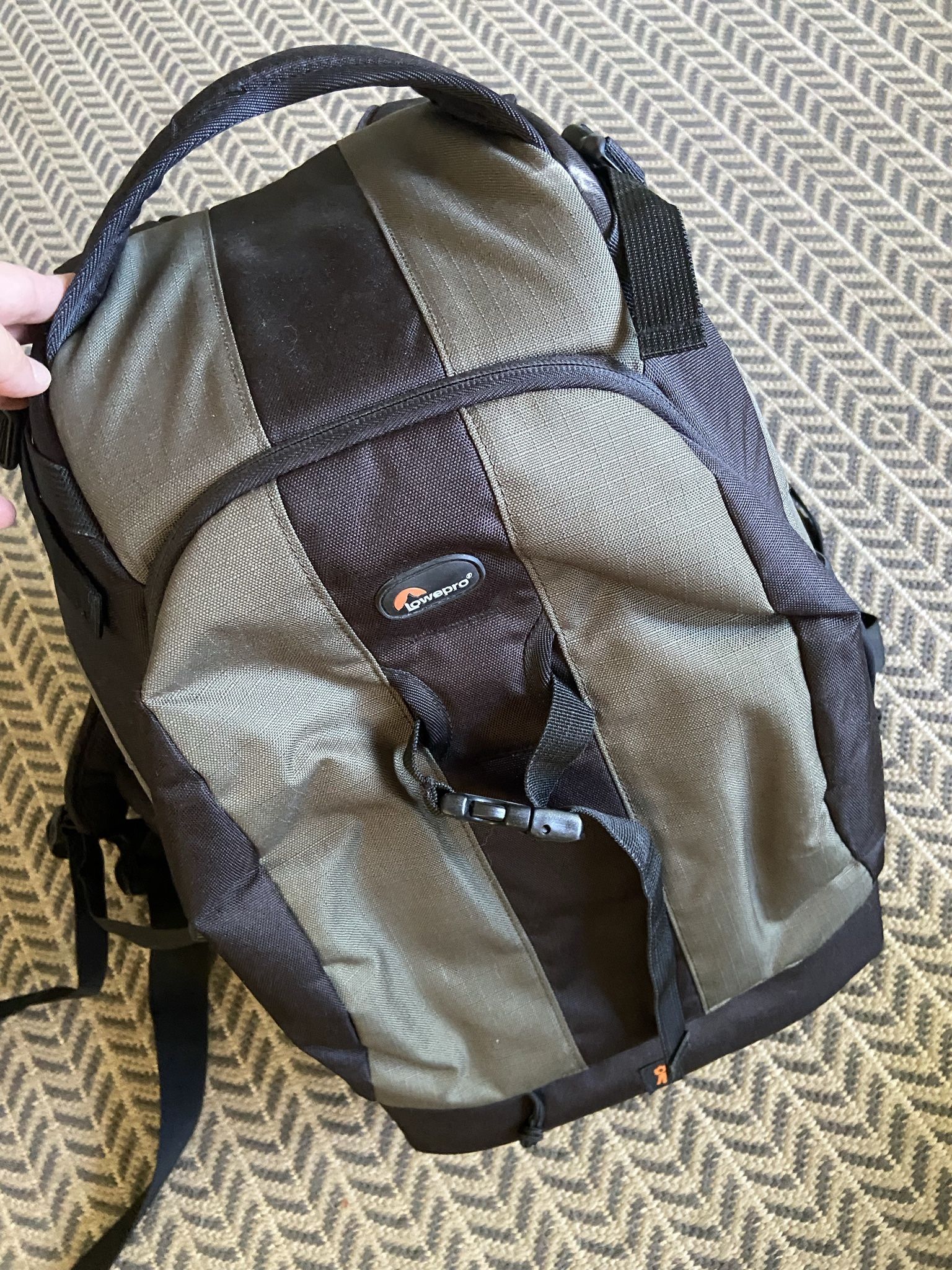 Lowepro Flipside 400AW Camera Backpack for Sale in Olympia, WA - OfferUp