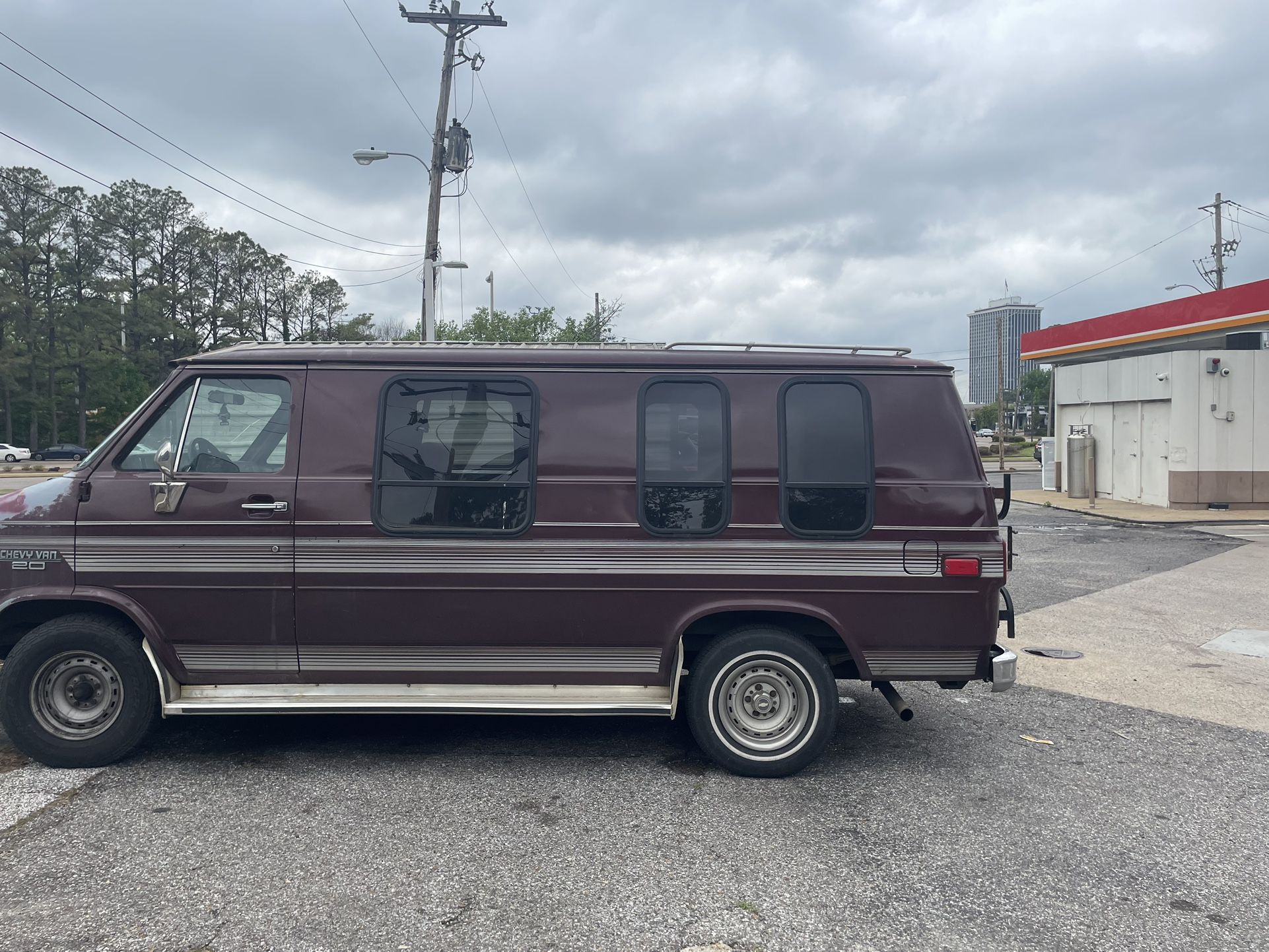 1990 Chevrolet G-Series Van for Sale in Memphis, TN - OfferUp