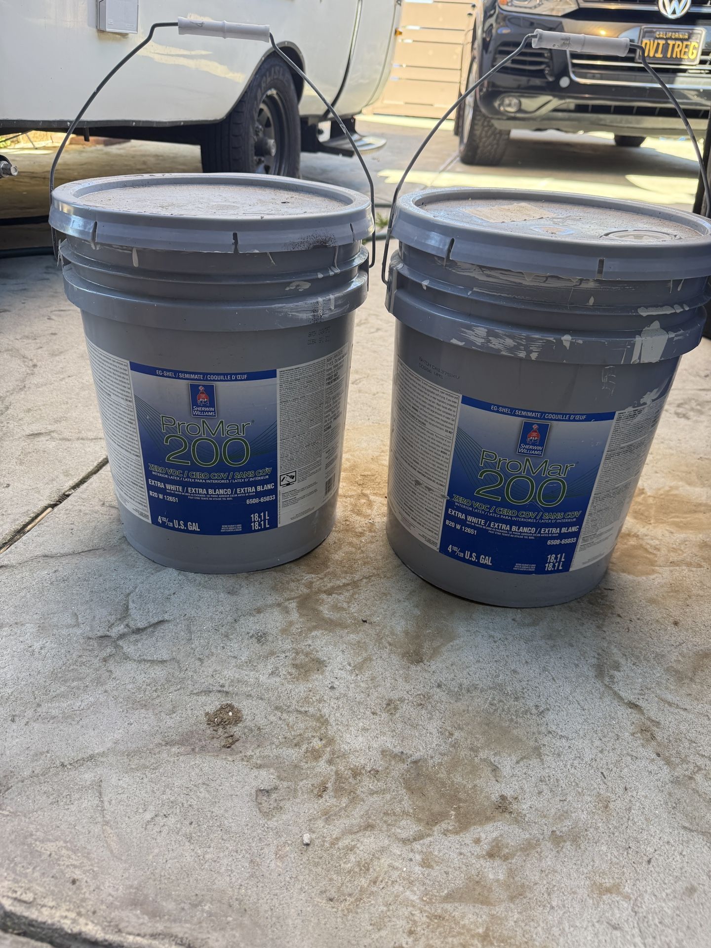 5 Gallons Paint Sherwin Williams White for Sale in Bonita, CA - OfferUp