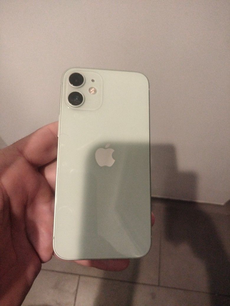Iphone Mini 12 Mint Green for Sale in Los Angeles, CA - OfferUp