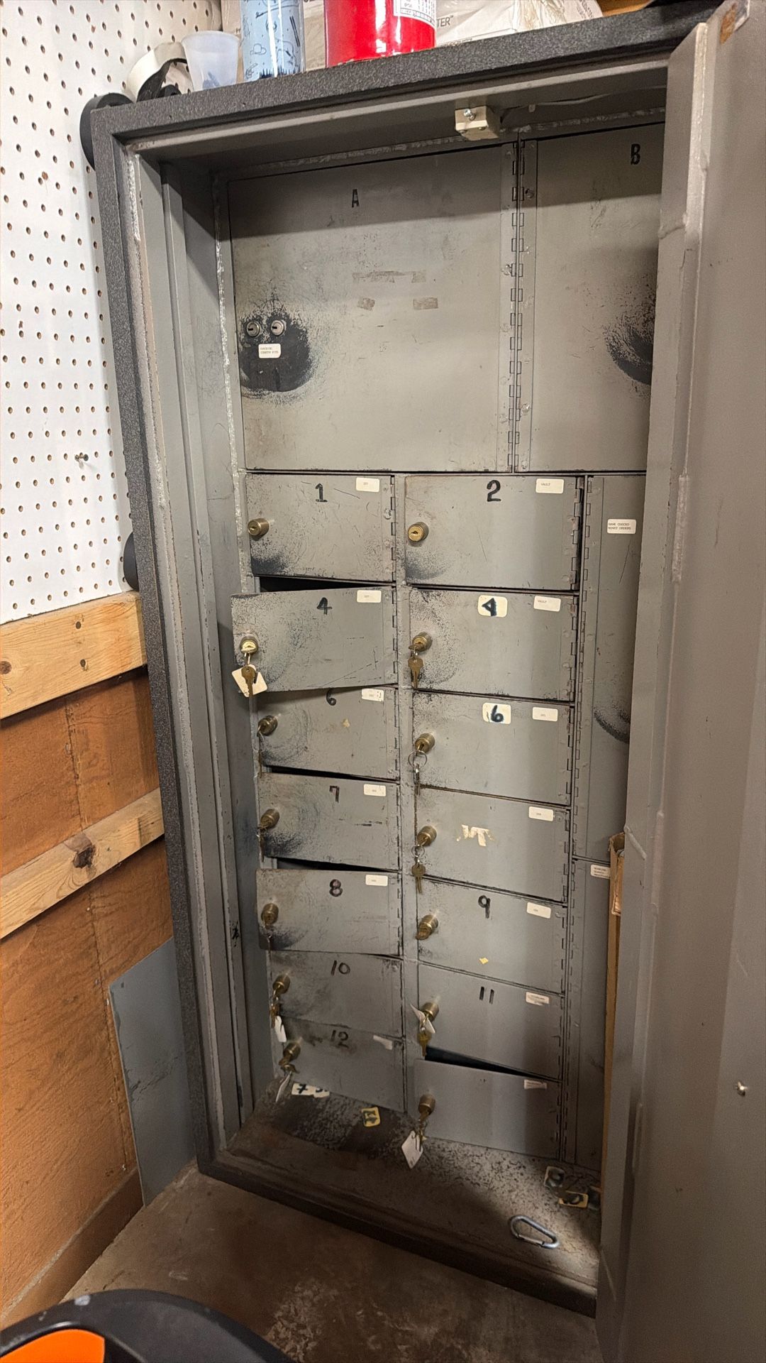 Safe With Multiple Safety Deposit Boxes for Sale in Puyallup, WA - OfferUp