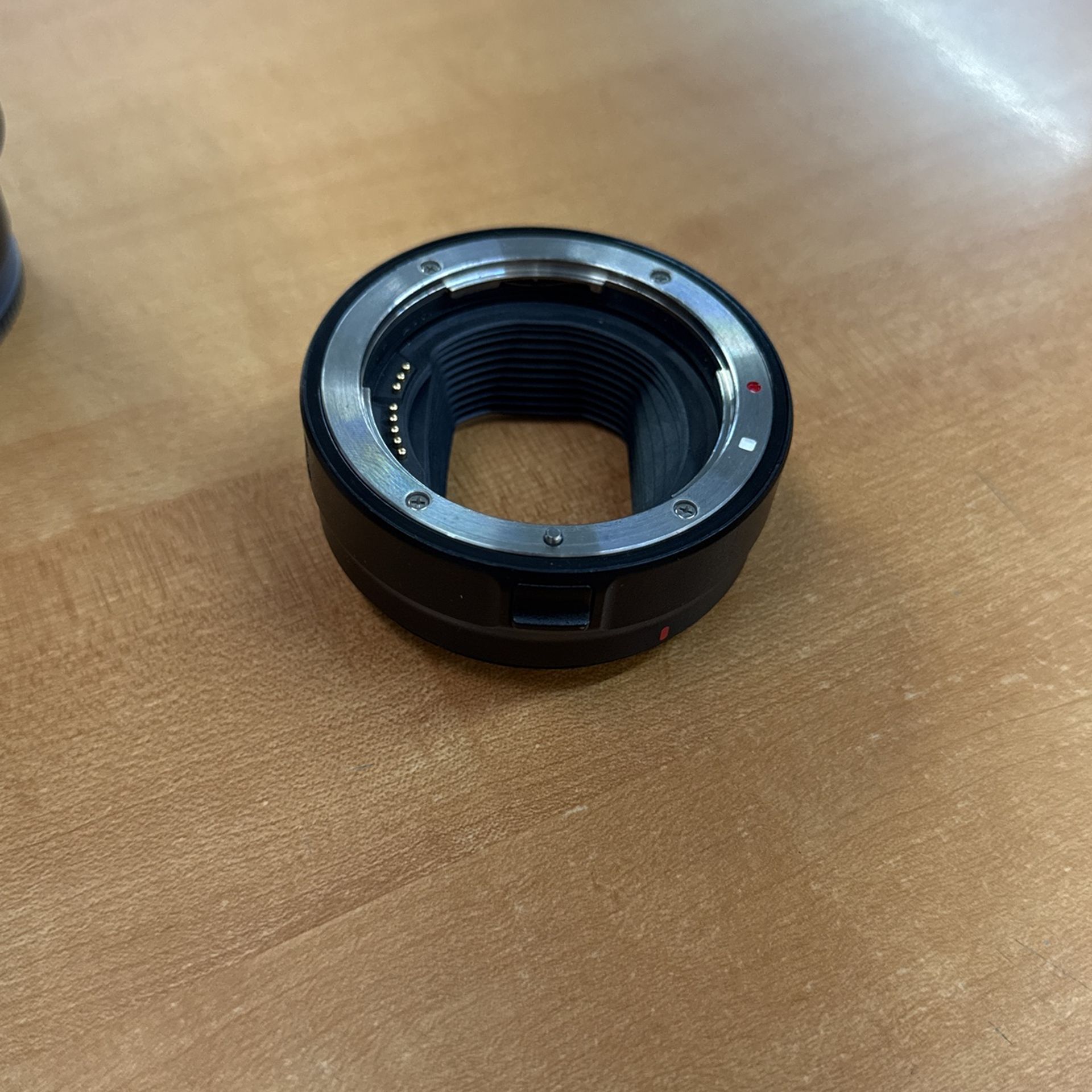 Canon EF To EOS R Adapter for Sale in Santa Ana, CA - OfferUp