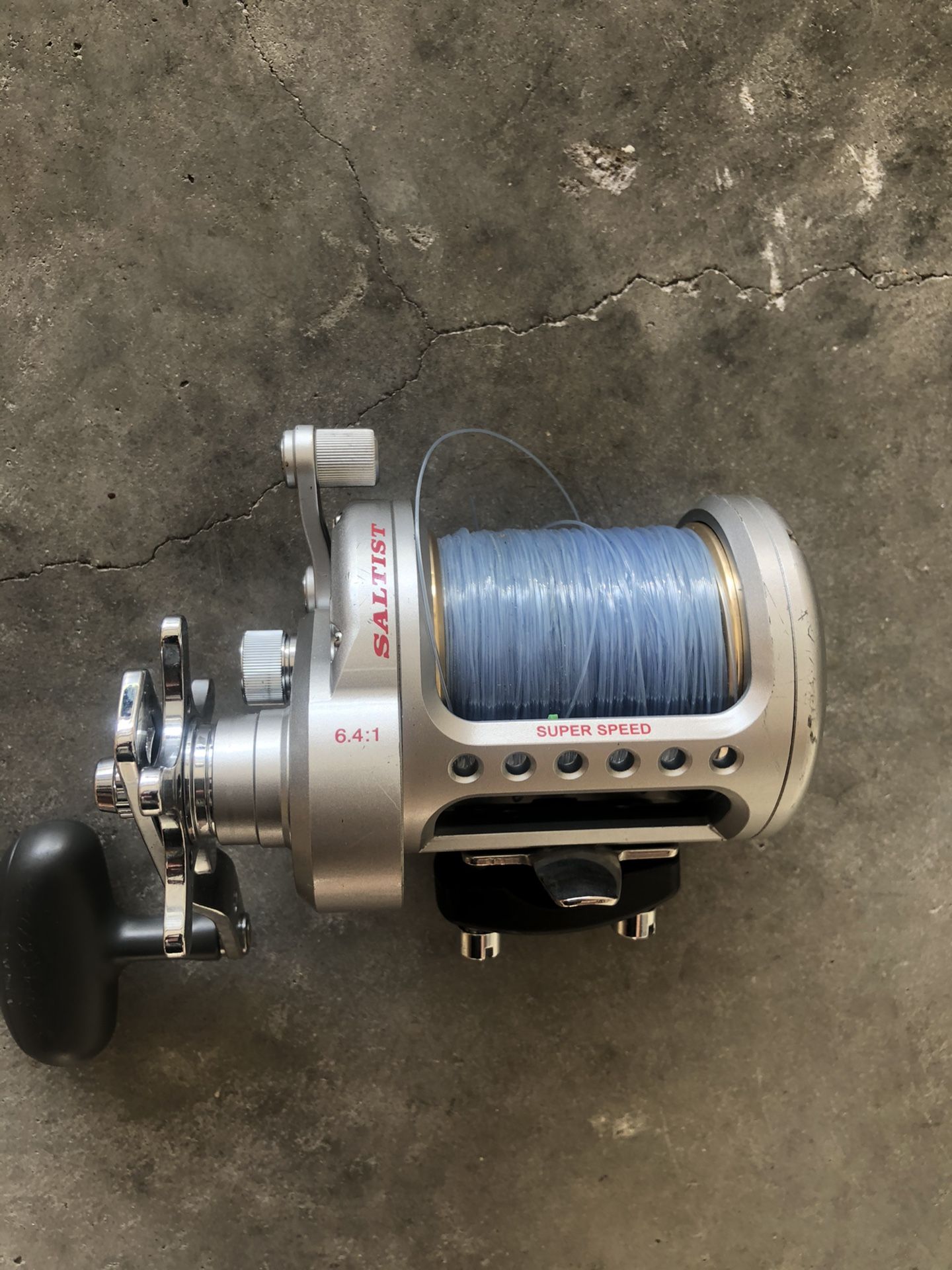 Saltist Daiwa 50H Fishing Reel for Sale in Windermere, FL - OfferUp