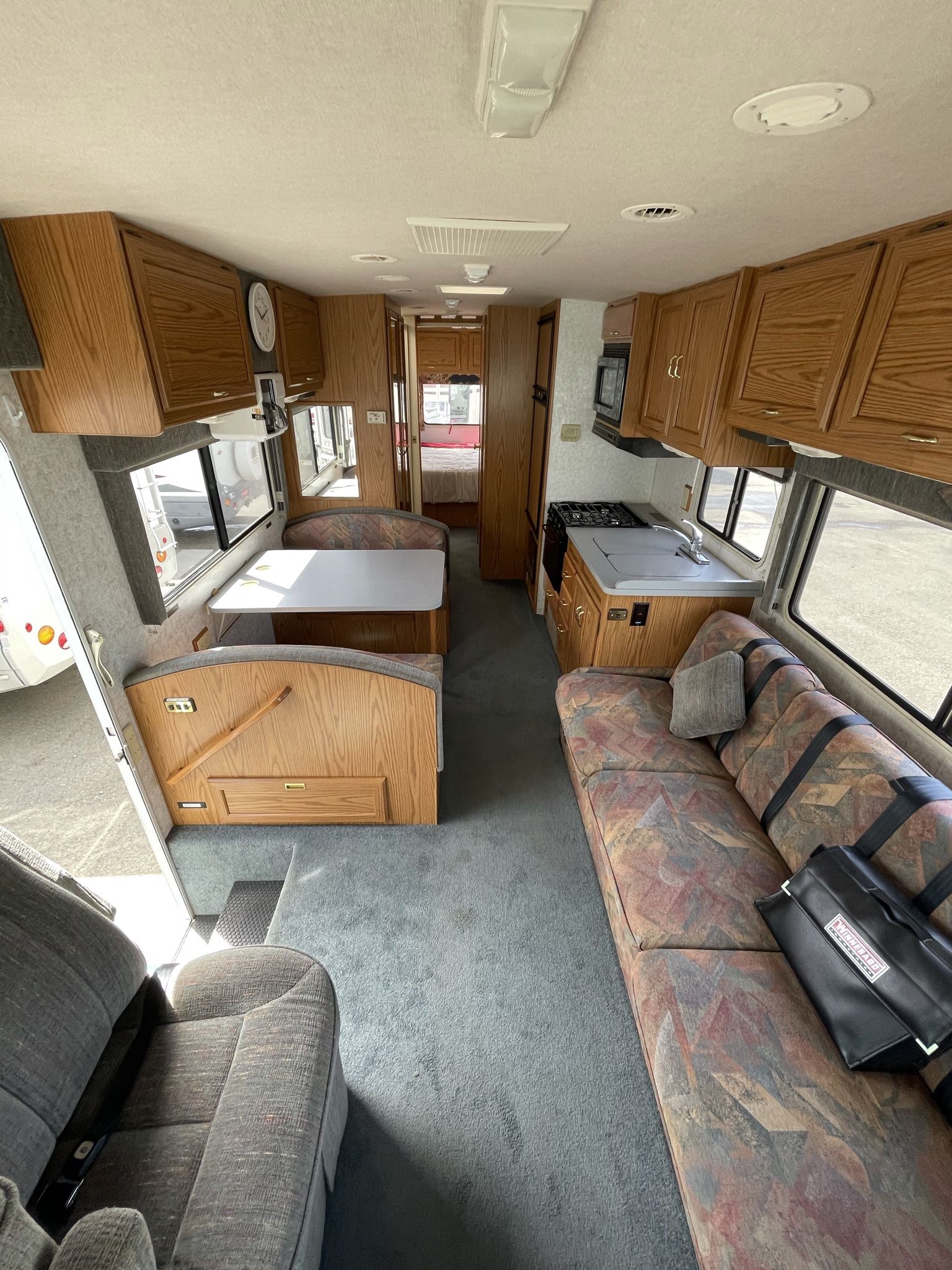 1998 Winnebago Brave 31DQ for Sale in Kent, WA - OfferUp