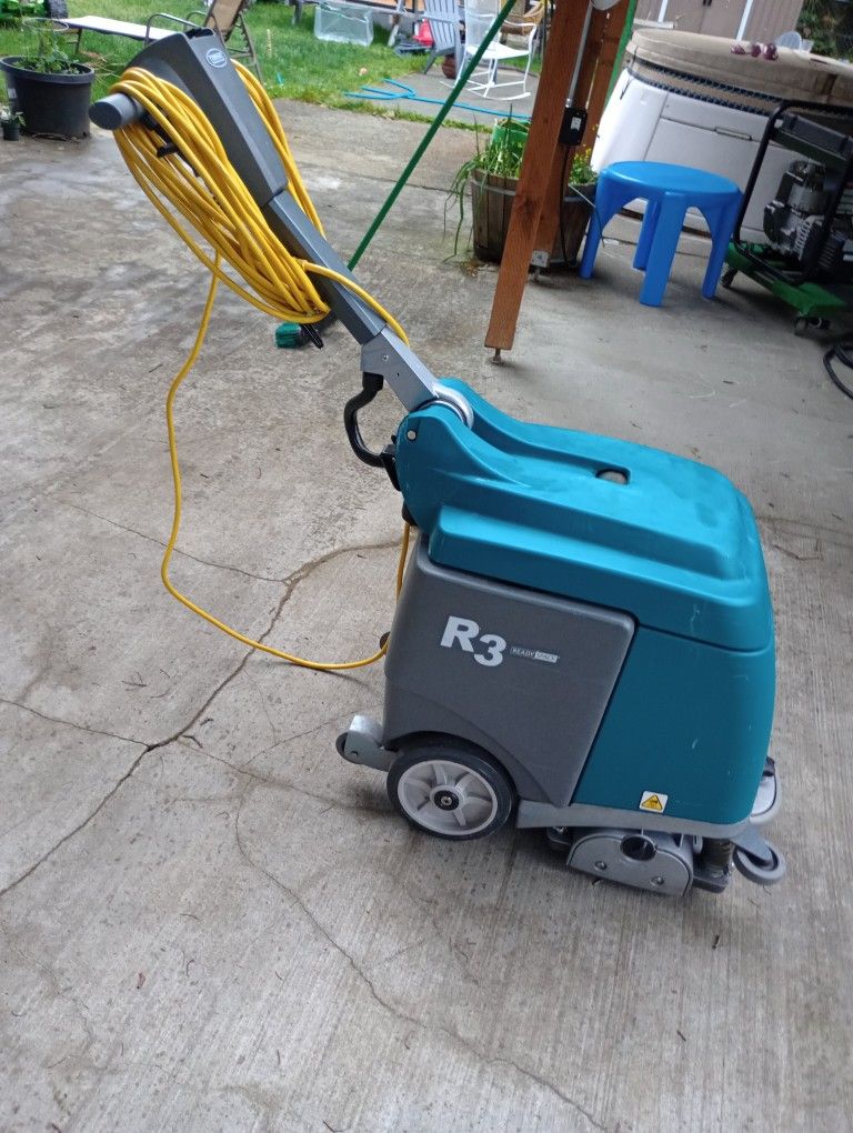 Excellent Tennant R3 Commercial Floor Polisher 37 Hours for Sale in ...