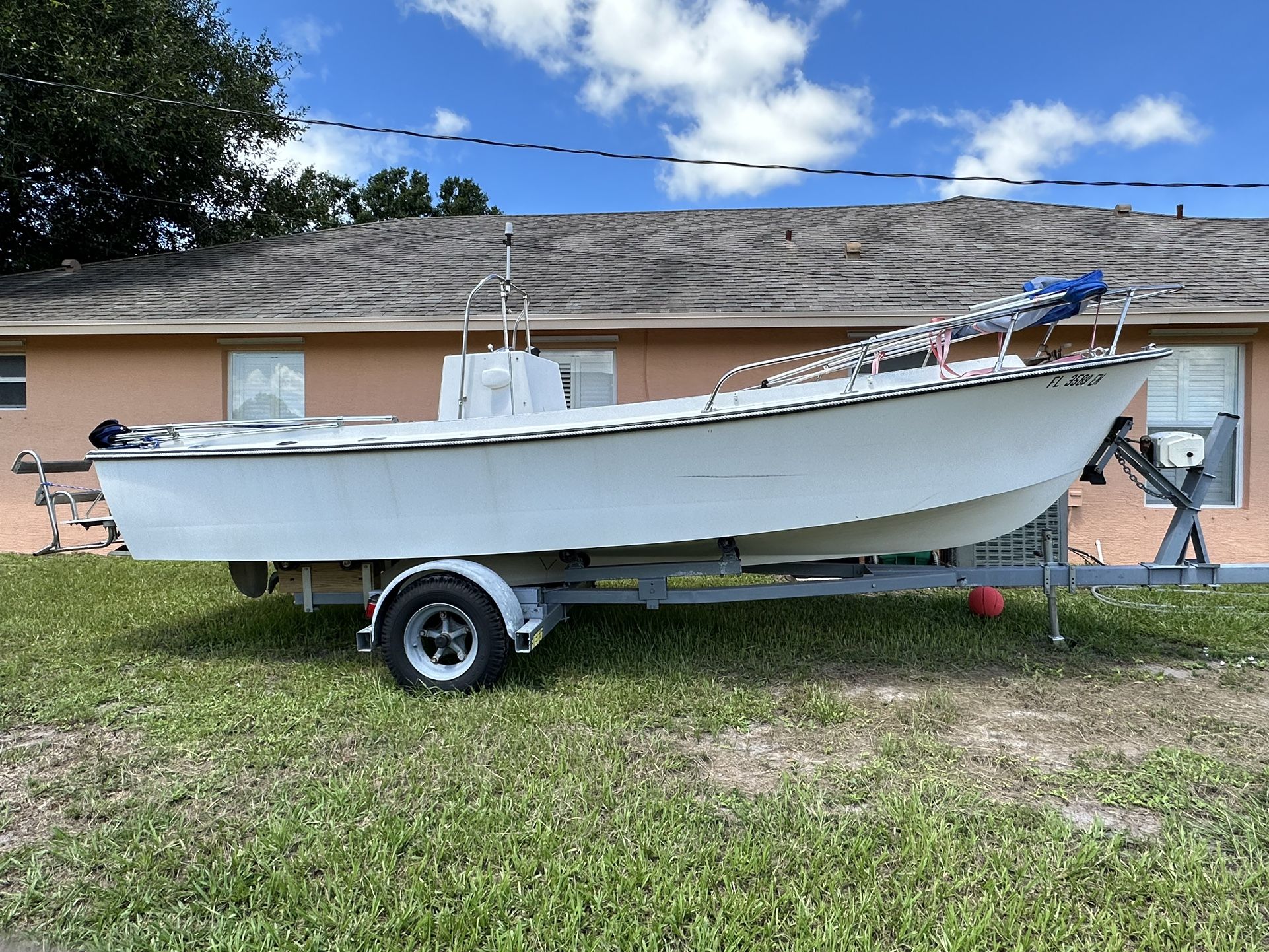 1983 Shamrock 20’ center console open fisherman for Sale in Port St ...