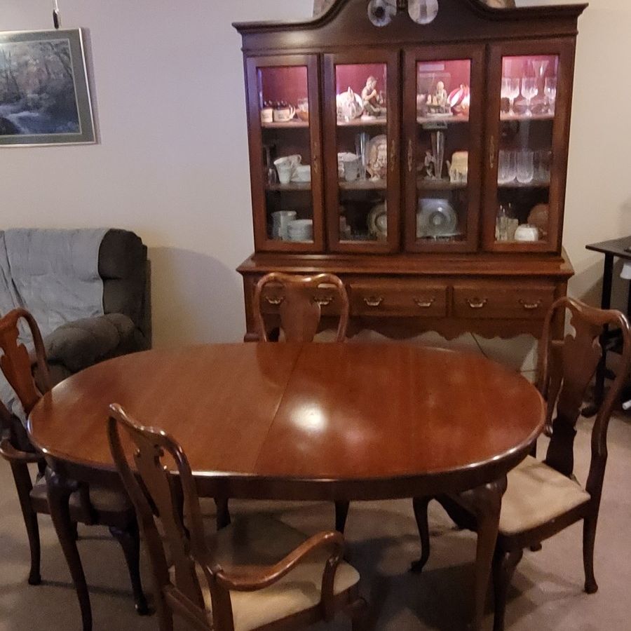 Thomasville Dining Room Set for Sale in Waterford Township MI OfferUp