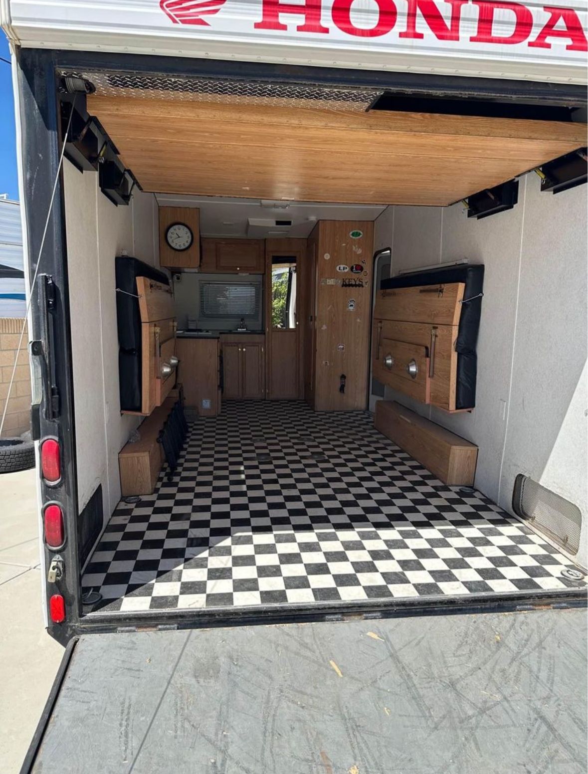 2004 Carson Fun-Runner Trailer for Sale in Brandeis, CA - OfferUp