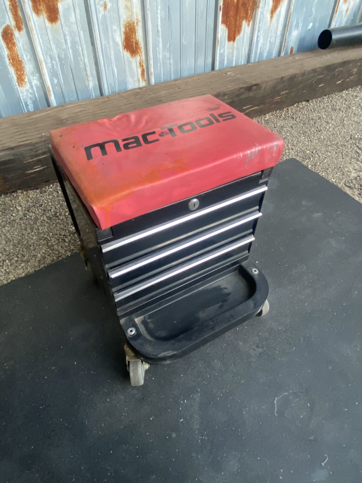Rolling MAC TOOLS shop Stool And Tool Chest for Sale in Atwater, CA ...