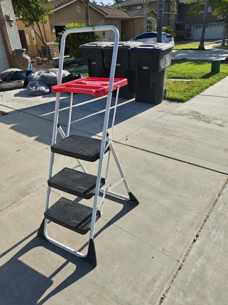 Cosco 3 Step Stool Ladder Heavy Duty 50 Firm No Less for Sale in ...