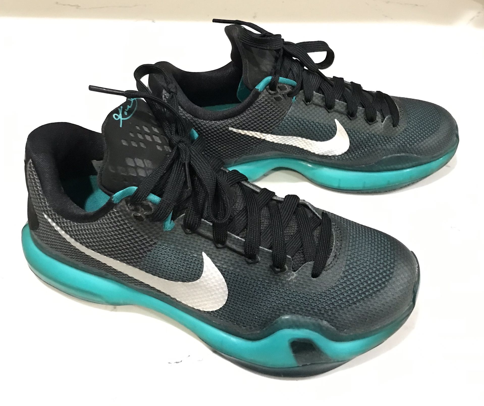 Nike Kobe X Liberty for Sale in Goodyear, AZ - OfferUp