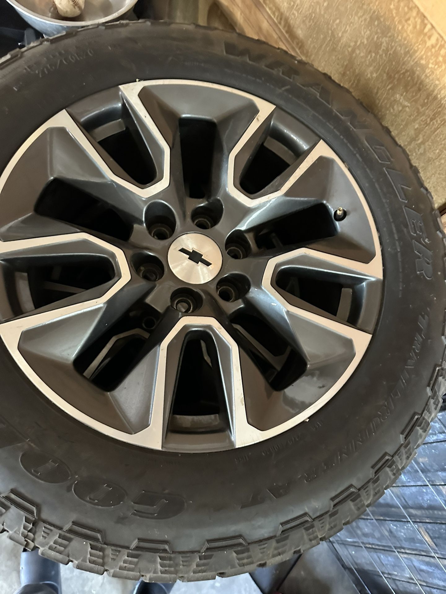2022 Silverado RST OEM Wheels for Sale in Hollister, CA - OfferUp