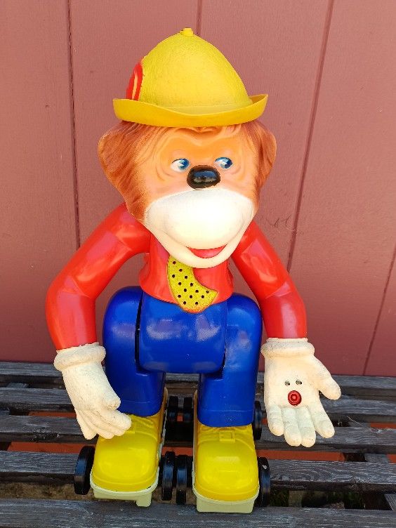 Clancy The Great Roller Skating Monkey for Sale in Long Beach, CA - OfferUp