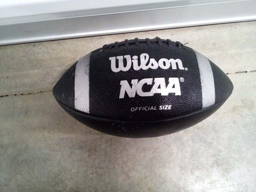 NCAA Football for Sale in Federal Way, WA - OfferUp