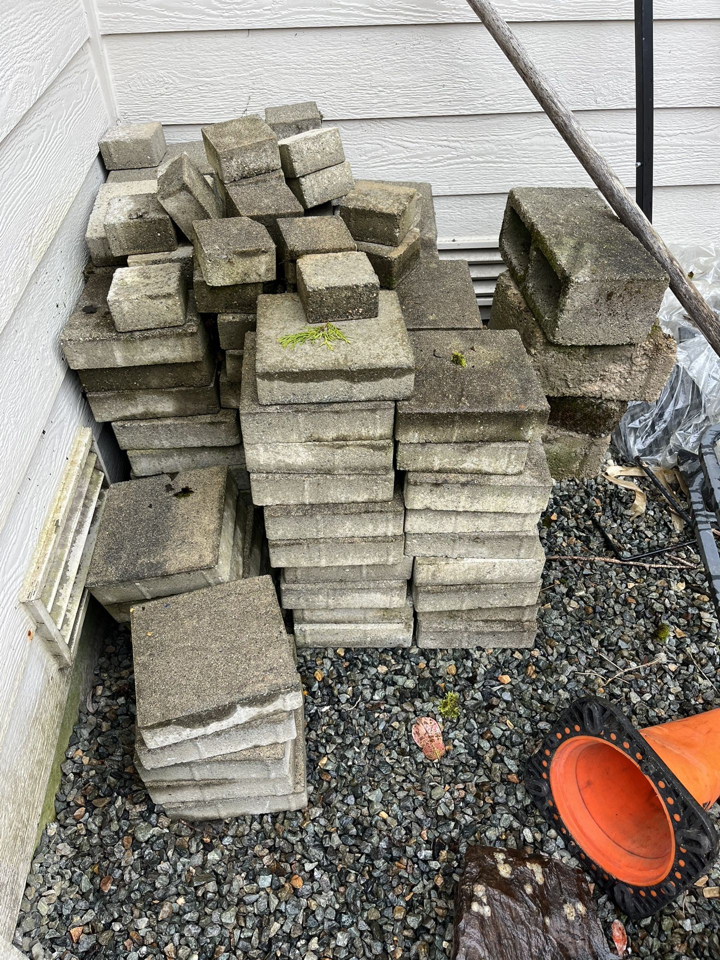 FREE Pavers And cinder blocks for Sale in Bothell, WA - OfferUp