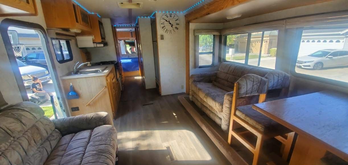 1996 RV Firan Raven XL Ford 460 V8 for Sale in Lathrop, CA - OfferUp