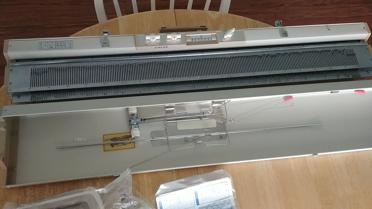 Singer Knitting Machine