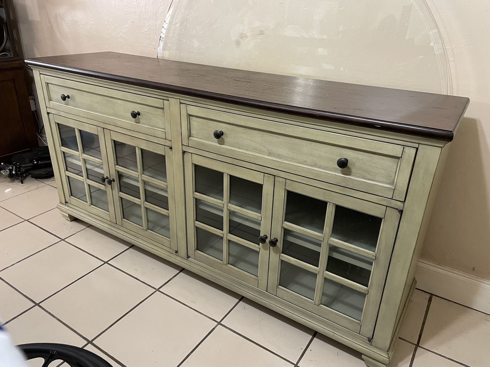 Accent Console Furniture Piece for Sale in Hialeah, FL - OfferUp