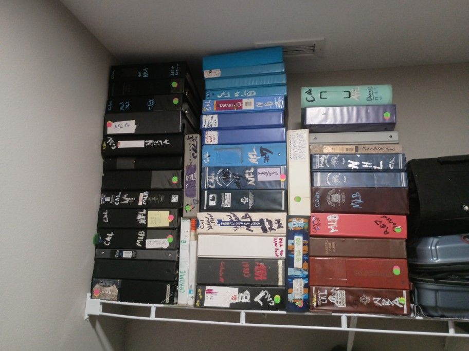 50 Binders Sports Card Lot for Sale in Winter Haven, FL - OfferUp