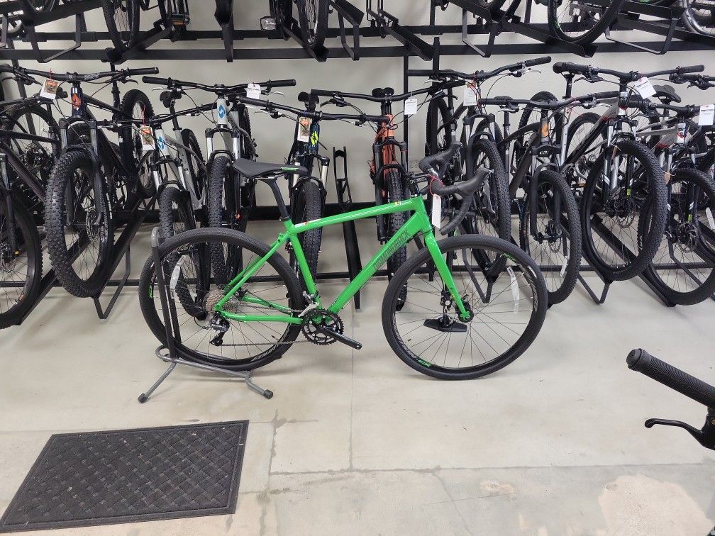 Diamondback Haanjo 2 Road Bike Medium for Sale in Moreno Valley, CA ...