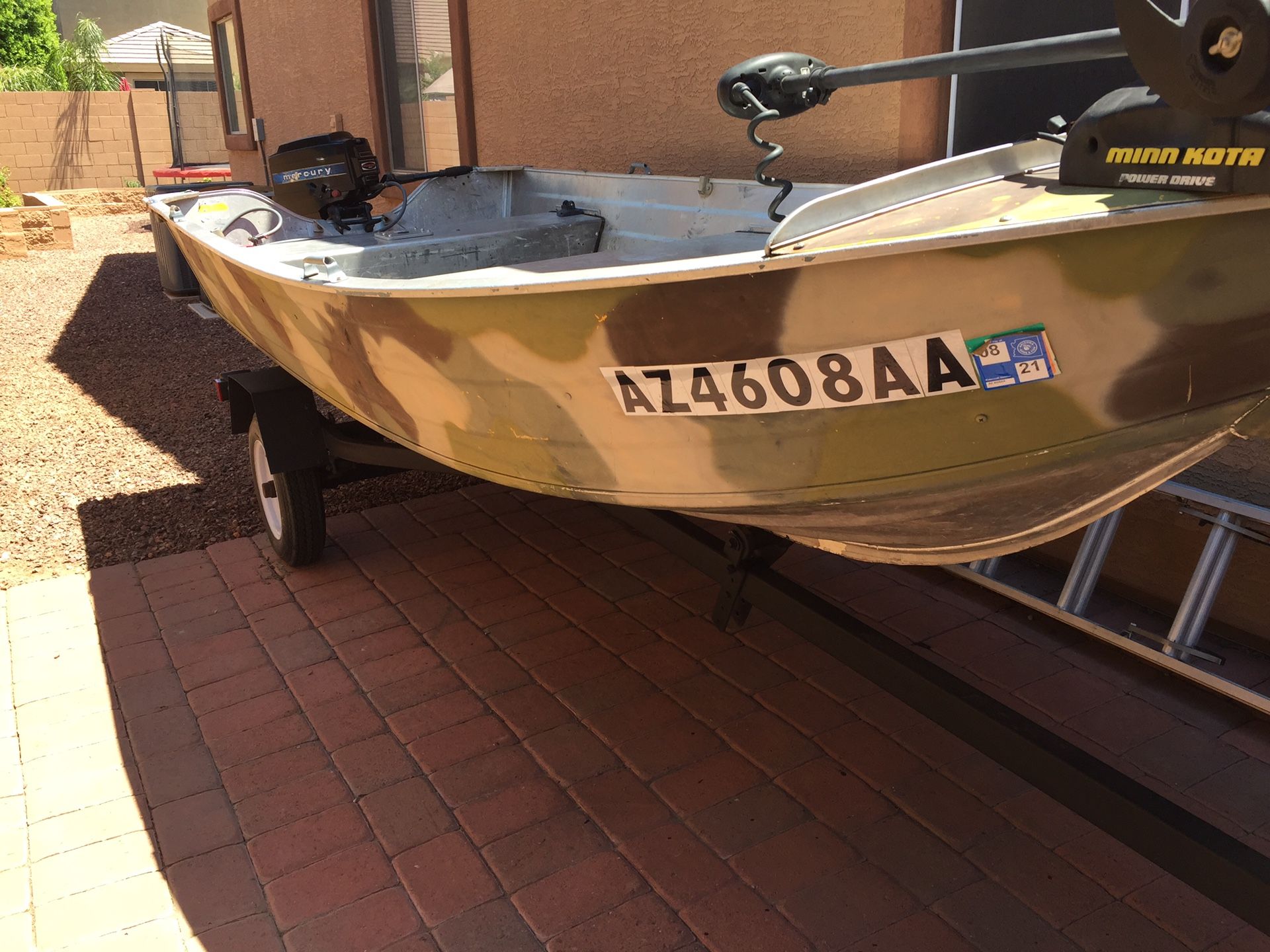 14ft Aluminum Duracraft Deep V fishing boat for Sale in Goodyear, AZ ...
