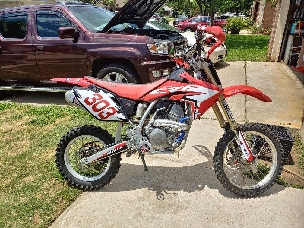 2007 honda 150r racing dirt bike with tx title for Sale in Colleyville ...