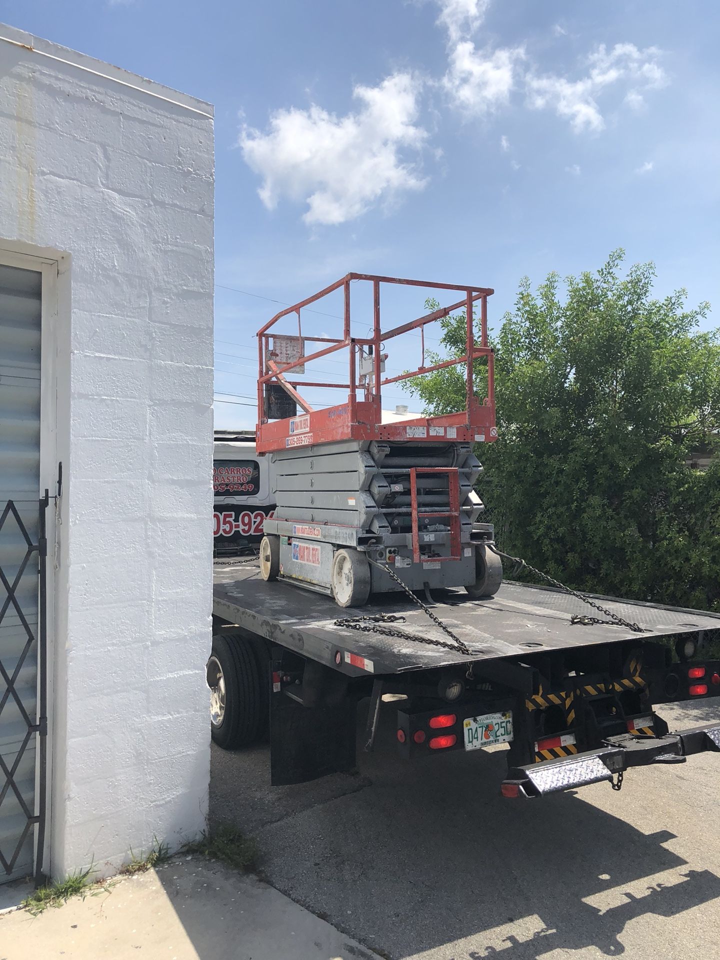 Skyjack Scissor lift 4632 JLG $6500 for Sale in Miami, FL - OfferUp