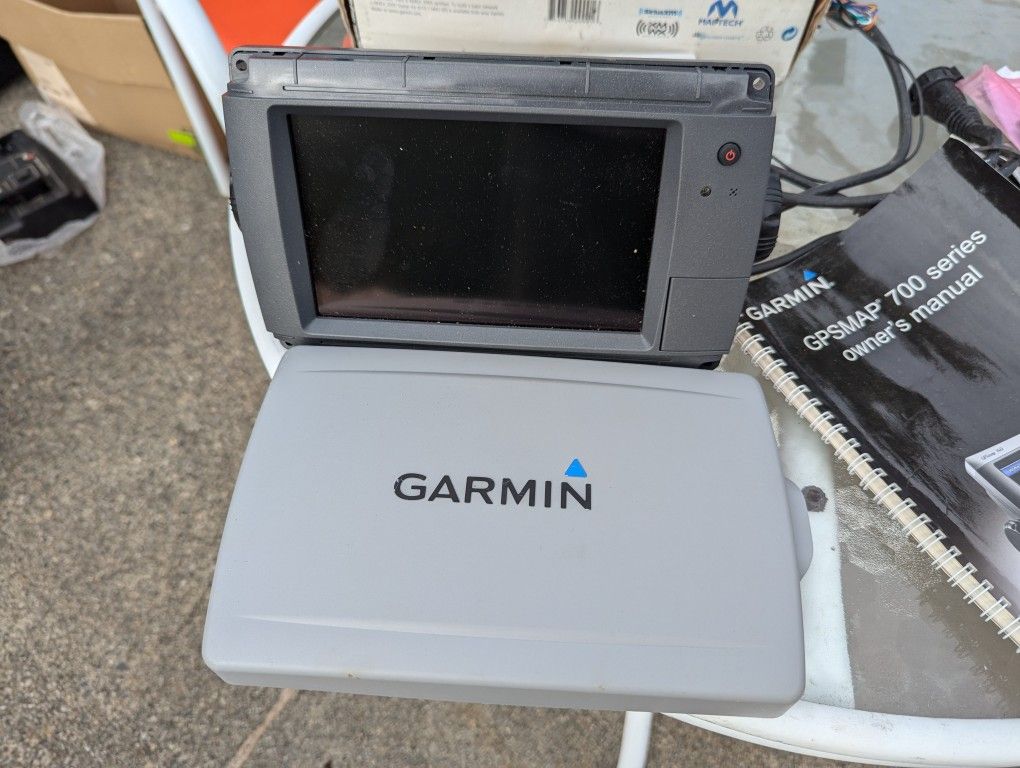 Garmin GPSMAP 740s Chartplotter for Sale in Seattle, WA - OfferUp