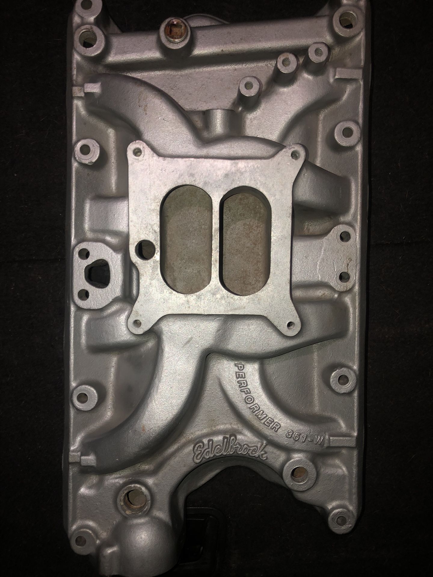 Intake Manifold 351 Windsor 4 Barrel for Sale in Antioch, CA - OfferUp